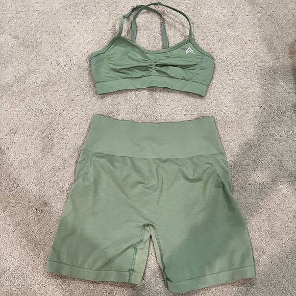 Oner Active | Other | Oner Active Green Sports Bra And Shorts Set ...